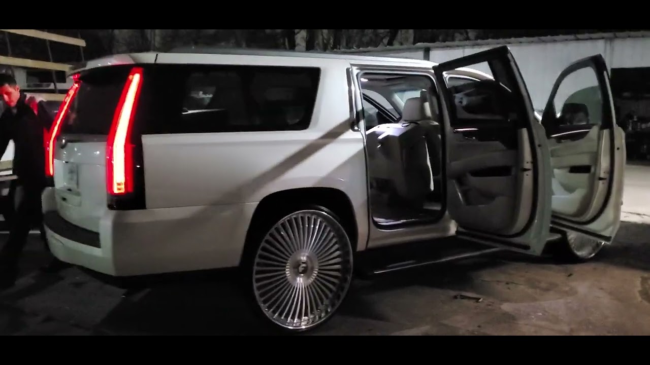 Escalade on 30s - YouTube