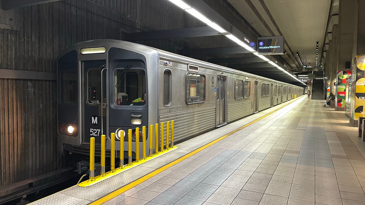 LA Metro Purple Line at LA Union Station - 12/6/2024 - YouTube