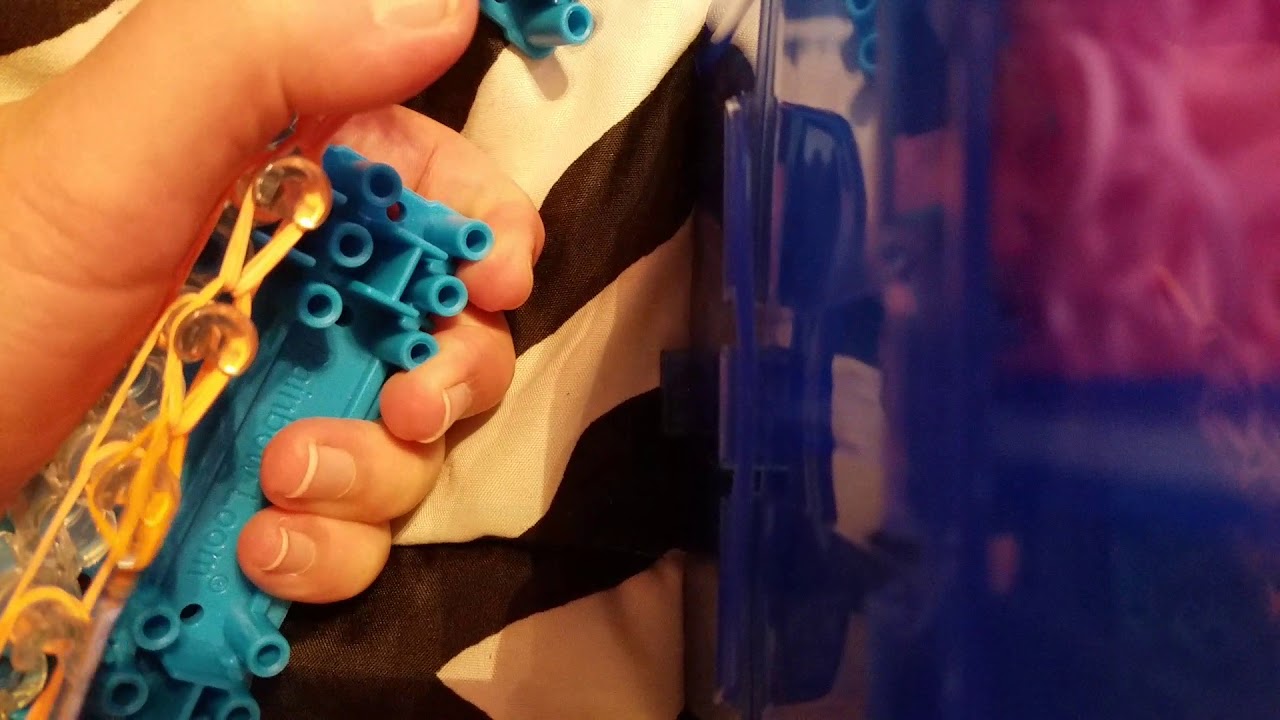 Rainbow loom mini cross charm - YouTube