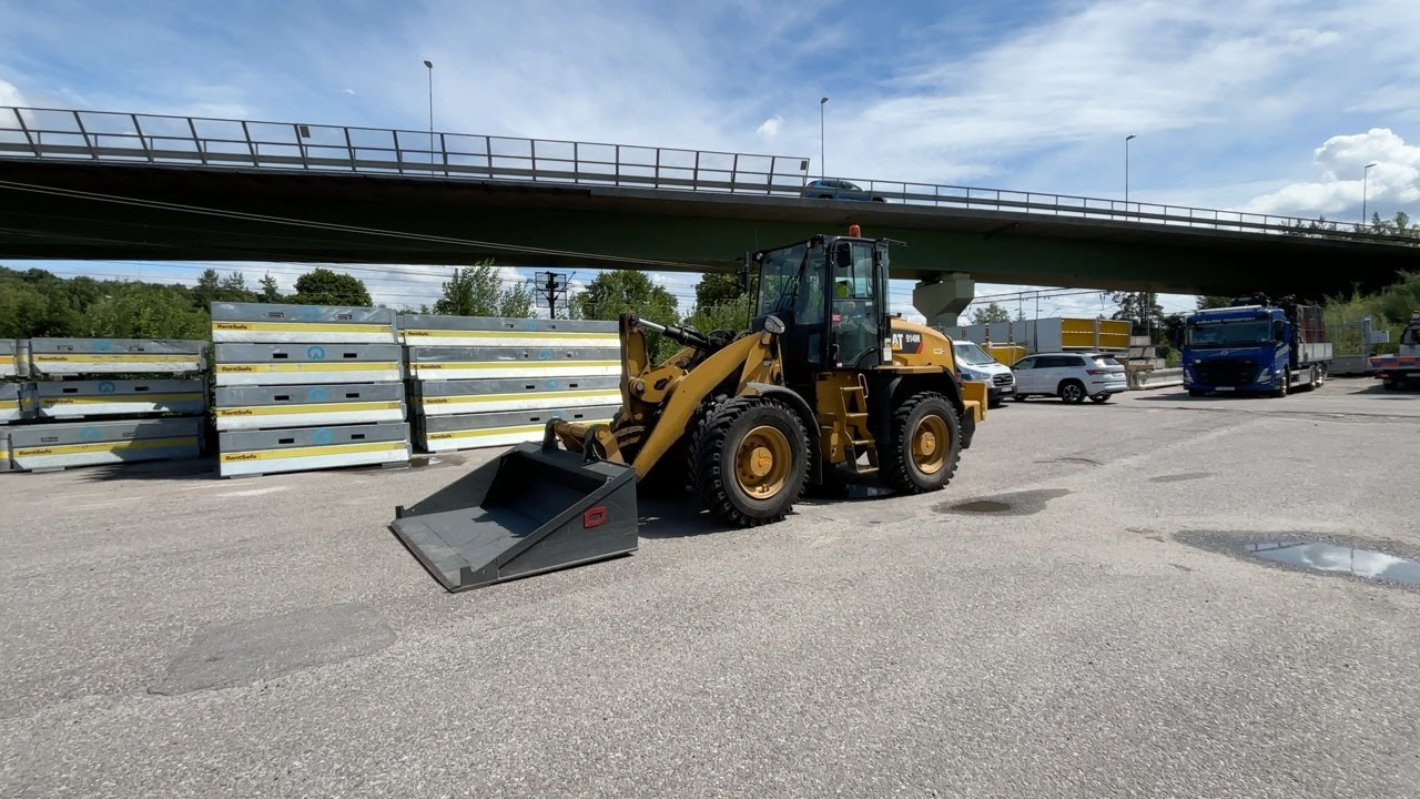 Köp Hjullastare CAT 914M med redskap på Klaravik - YouTube