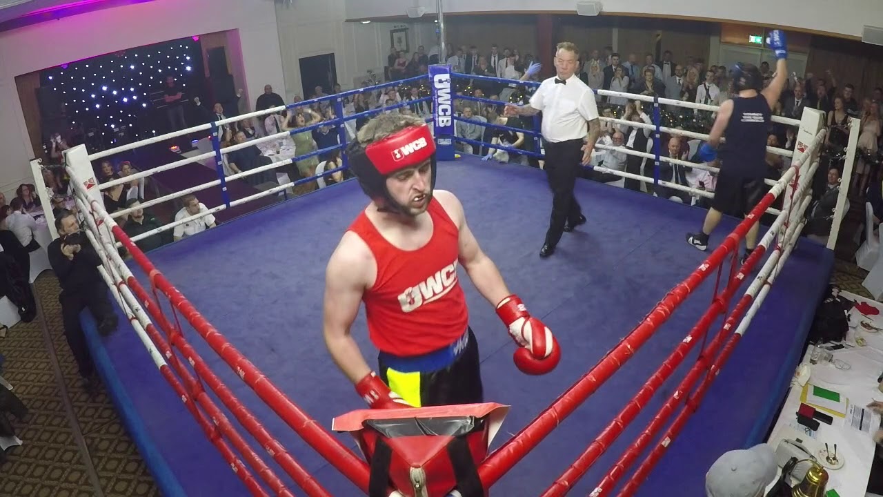 Ultra White Collar Boxing | Blackburn | Oliver Lynch vs Tommy Cobbold ...