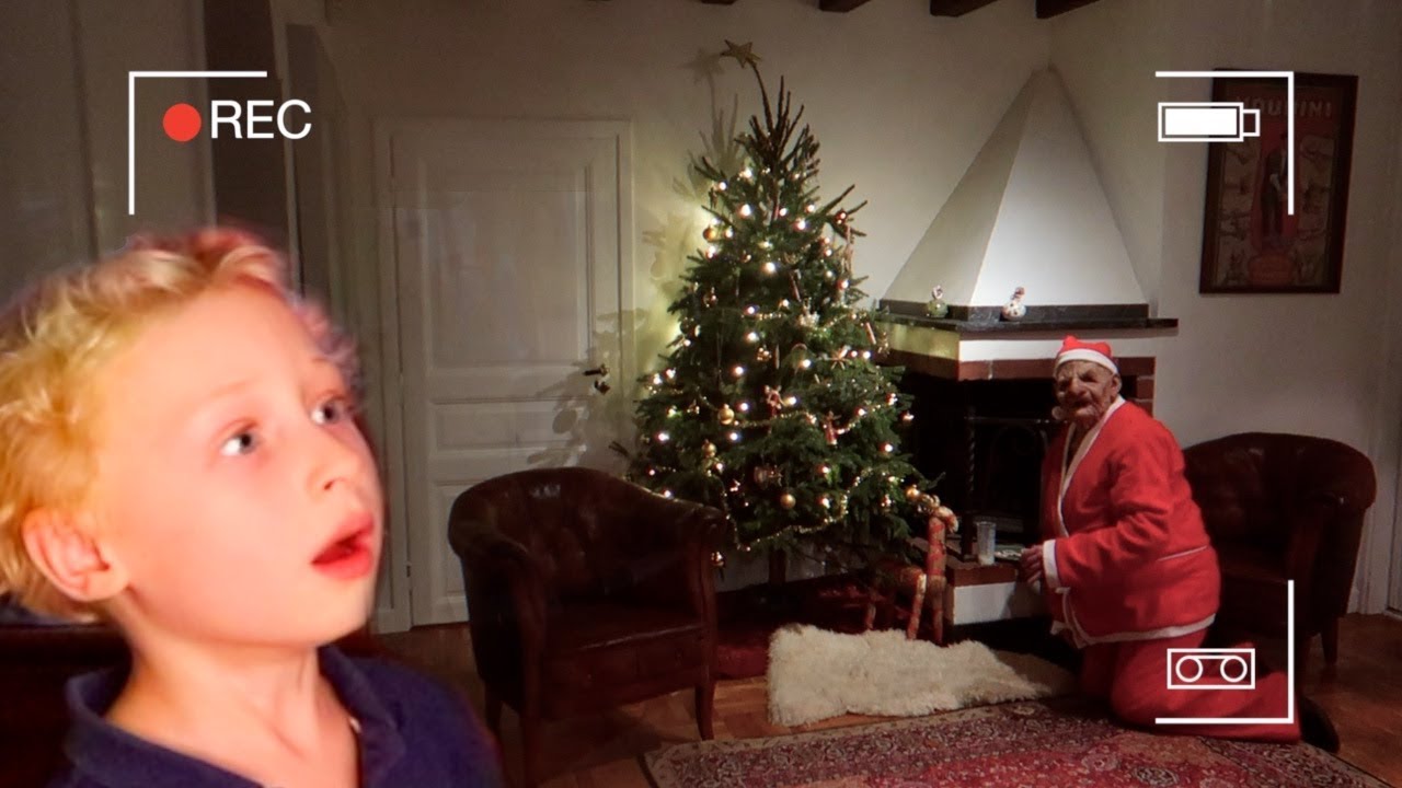 SANTA CAUGHT ON CAMERA PRANK!!! -Julien Magic - YouTube