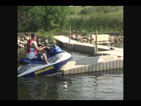 ShoreMaster Shoreport Floating PWC Lift - YouTube