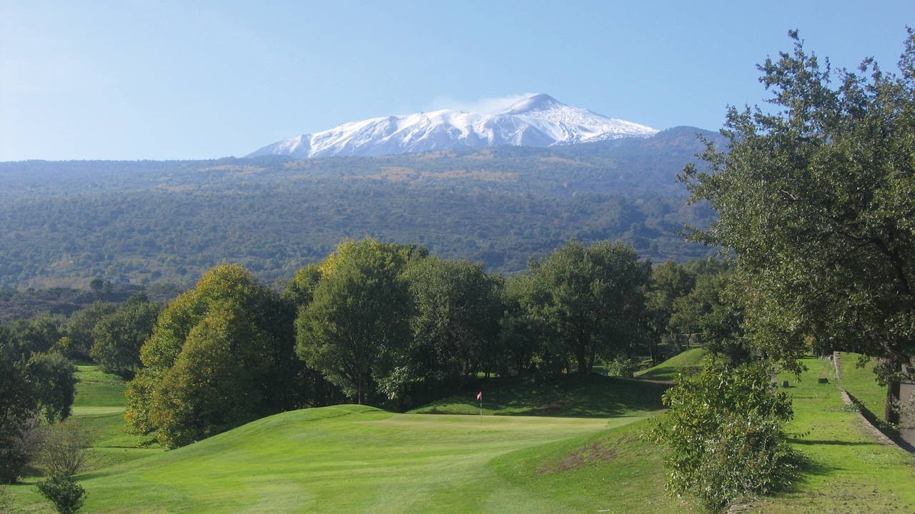 Il Picciolo Golf Club - Italië - Sicilië - Golftime - YouTube
