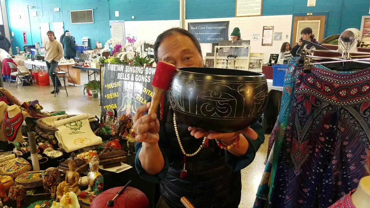 Tibetan & Himalayan Crafts at a JC Flea Market - YouTube