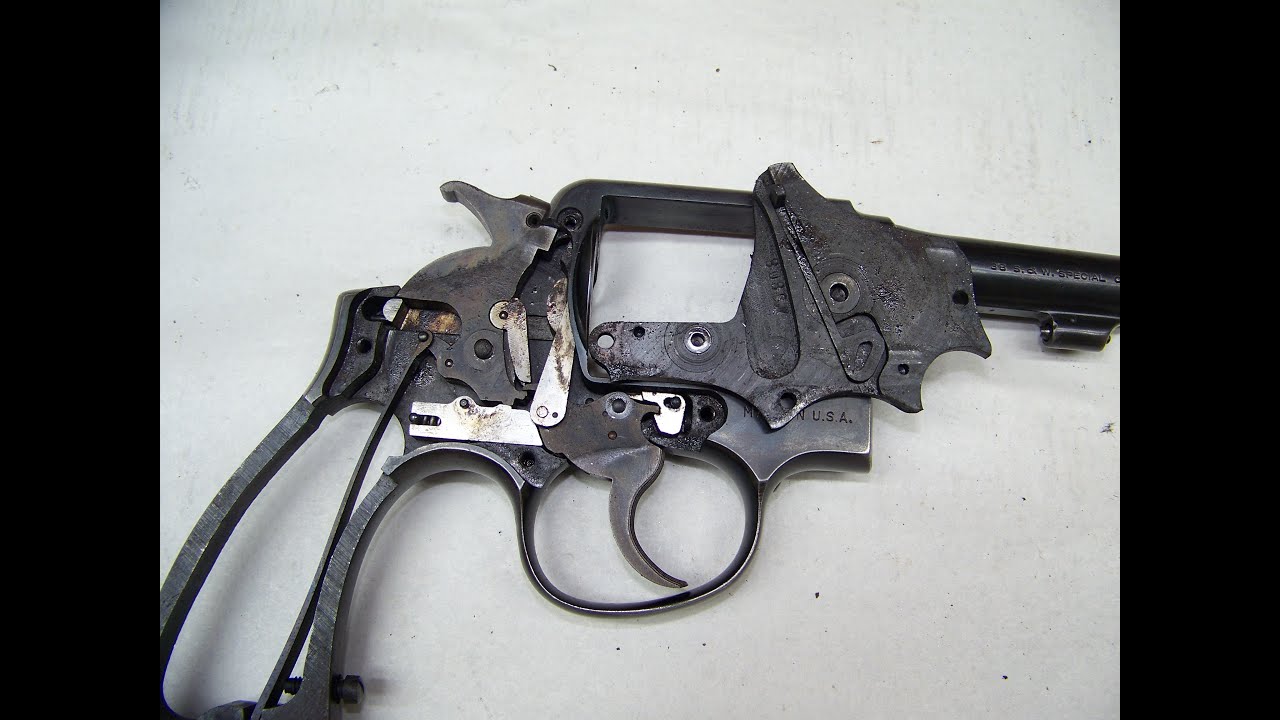 SW Model 10 all apart for its first cleaning in 45 years. - YouTube