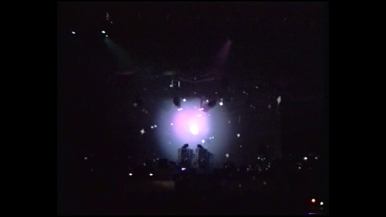 The Orb Live, London Forum, 1995 - YouTube