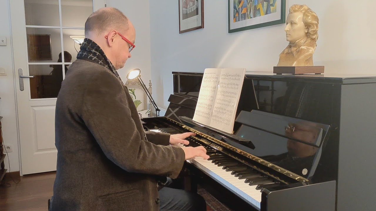 Eric Hénon - Frédéric Chopin: Mazurka Op. 7 No. 1 in B-Flat Major - YouTube