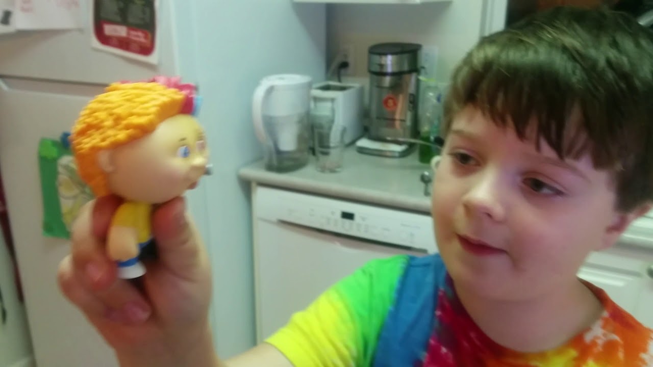 Garbage Pail Kids Split Kit - YouTube