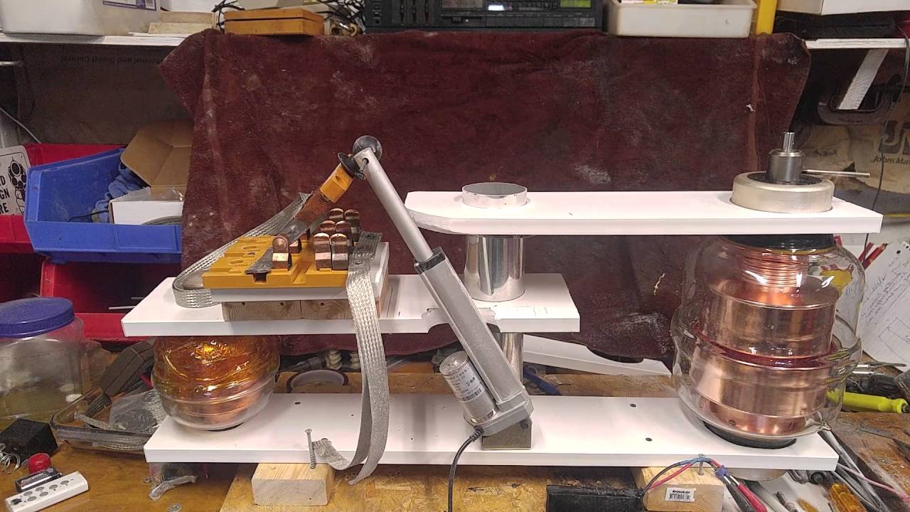 Mag loop switch for tuning caps 160m / 80-40 m. - YouTube