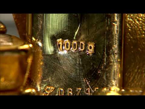 Gold extends record run, silver joins rally to new high | REUTERS