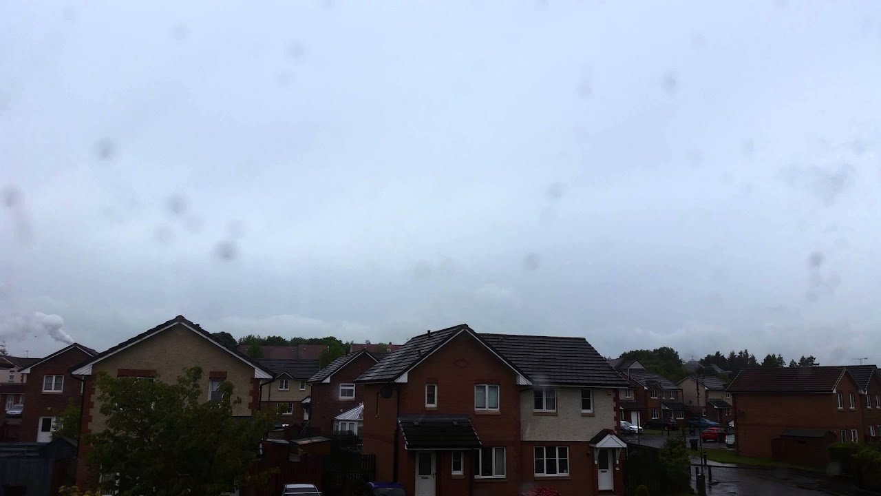 Eerie WW2 Carter Air Raid siren recorded near Stirling - YouTube