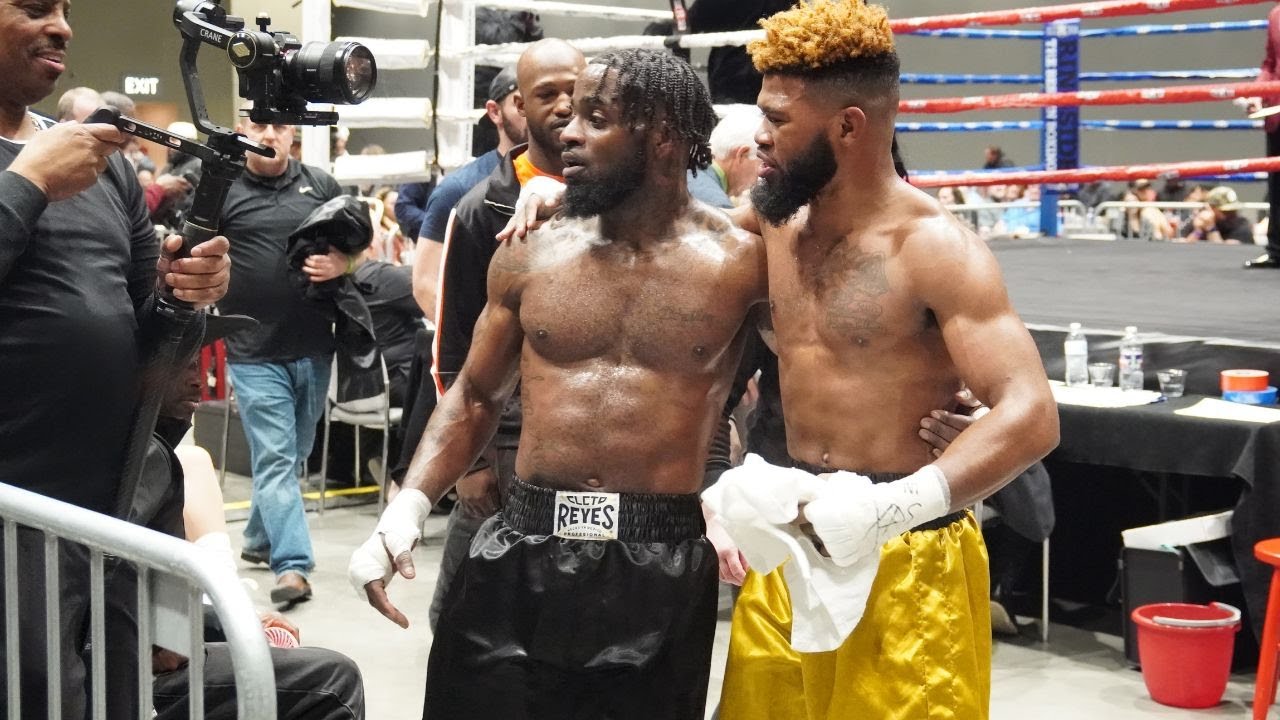 The Most Heated Boxing Match In The City - YouTube