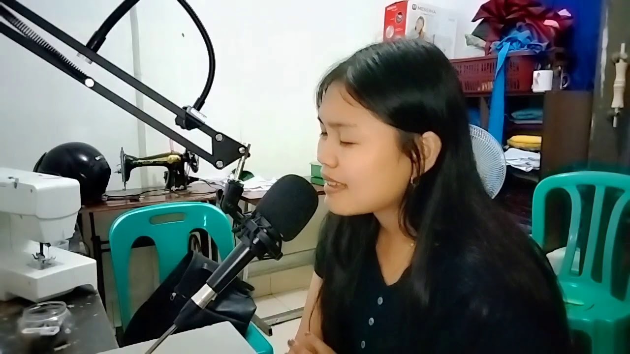 Mama Aku Ingin Pulang - Nike Ardila (COVER) By Cinta Berutu - YouTube