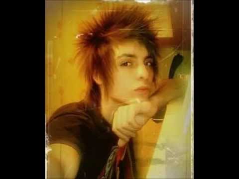 DeniSs NeiqOv - O Kız Bana Ölmüş Deseler ♥