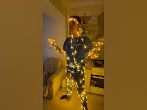 Живая елка #елка #новыйгод #новыйгодприкол #прикол - YouTube