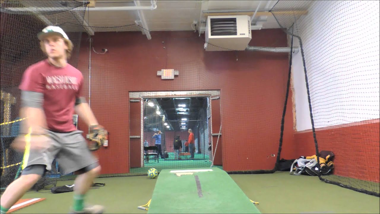 Standard vs Submarine Pitching (Ryan Feltner, Shane Downey) - YouTube