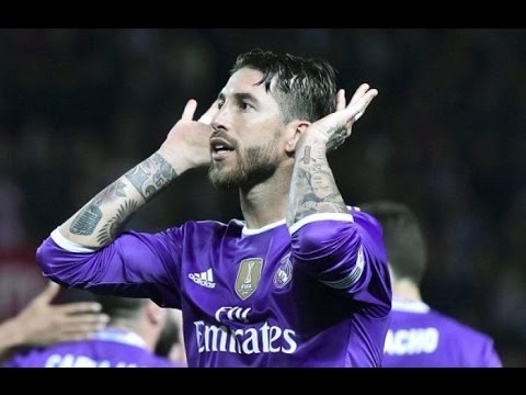 Sergio Ramos marca a lo Panenka y se encara con los ultras del Sevilla - New 1018