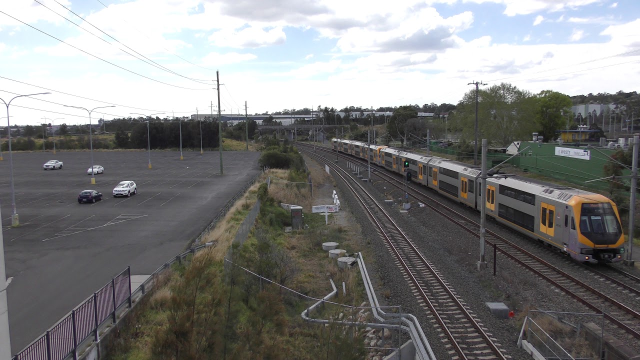 Millennium train at Leumeah - YouTube