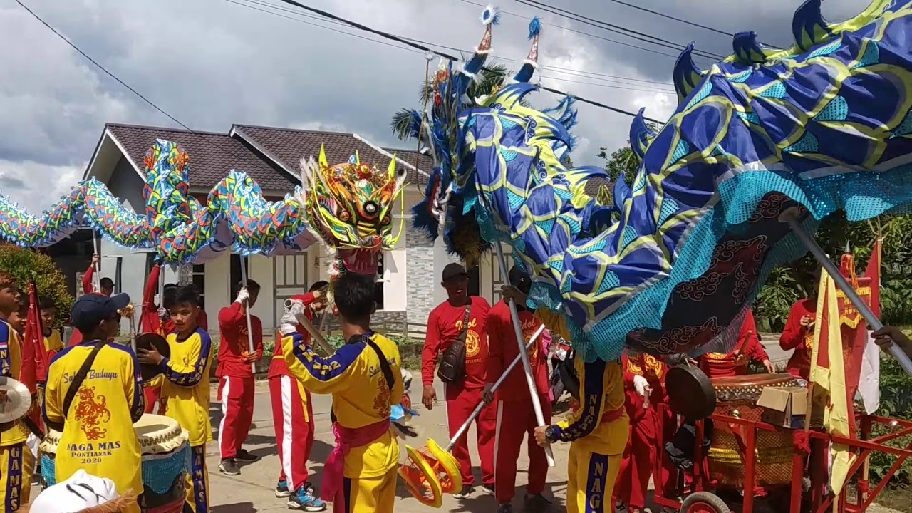 Naga mas vs naga makmur saling menghormati - YouTube