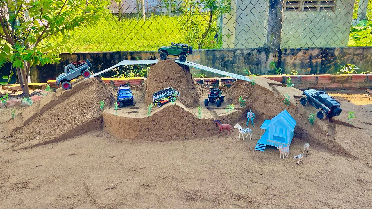 Driving through obstacles of Rc car smoothly,Rc Defender Jeep Bronco ...