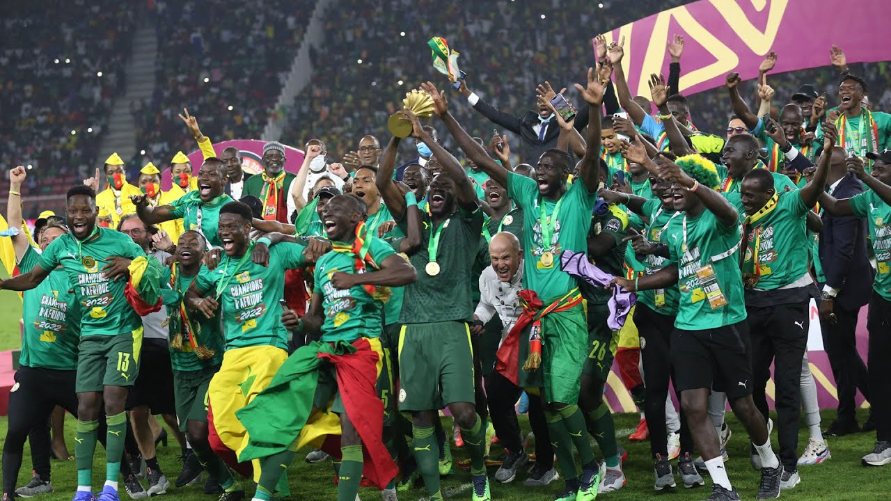 Senegal Trophy Lift TotalEnergies AFCON 2021 - YouTube