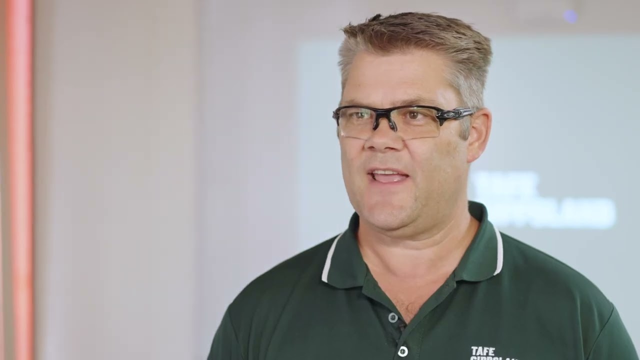 Sean Graydon, Security teacher - YouTube