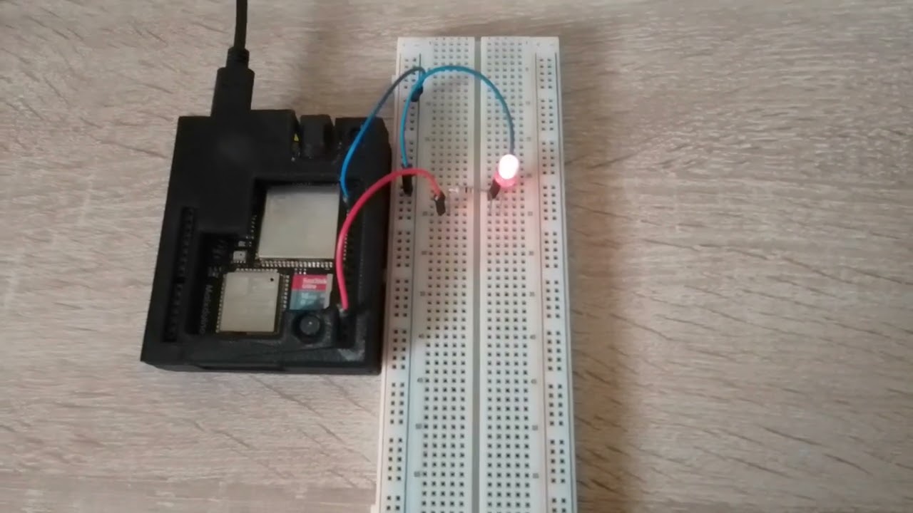 Maixduino PWM Pulsating LED - YouTube