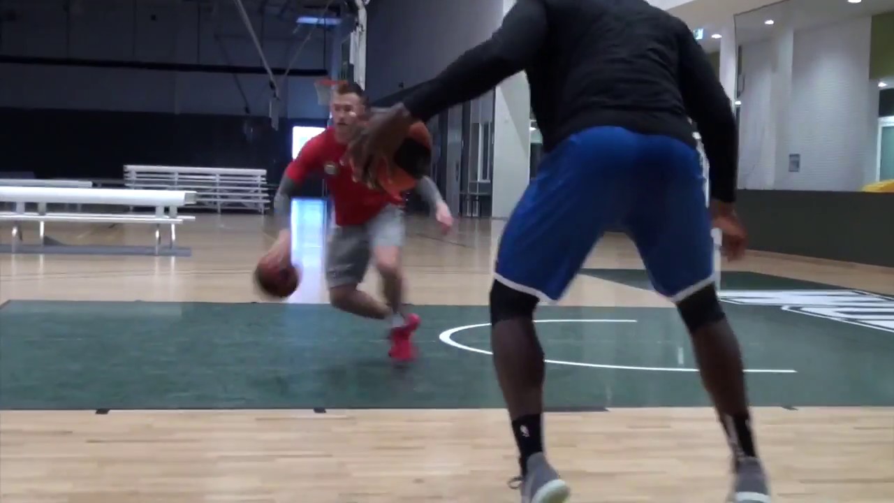 Mirror drill with basketball and partner - YouTube