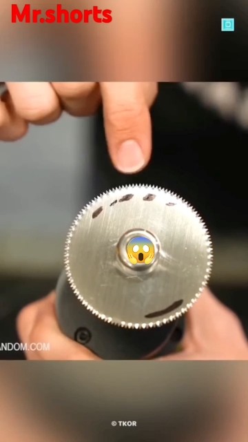 PLASTER CUTTER IN YOUR HAND (3D ANIMATION) - YouTube