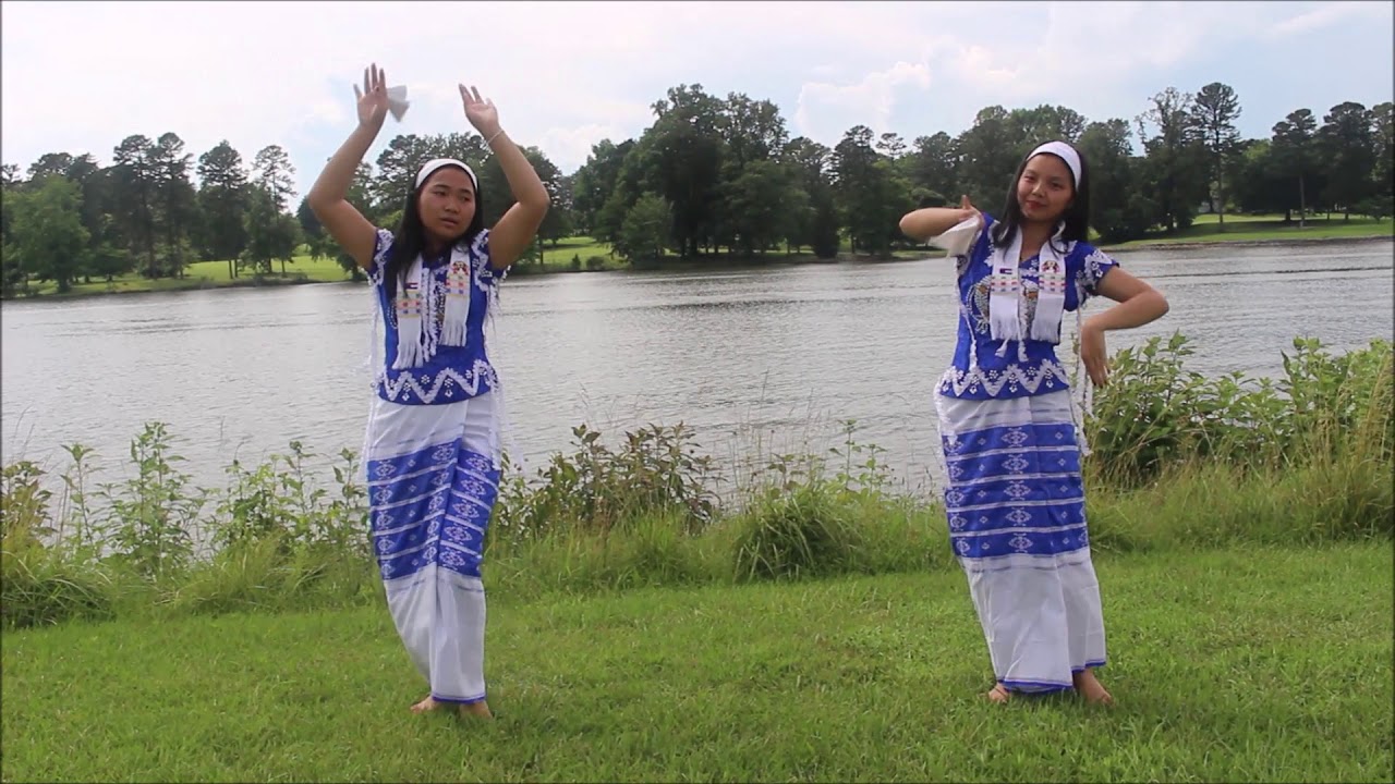 Paw & Win 2019 Traditional Dance - YouTube