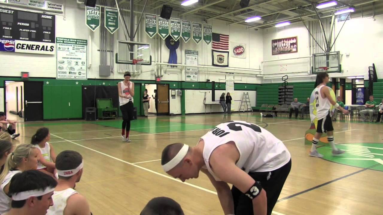 Tournament of Classes 2013 - Space Jam Seniors Cheer - YouTube