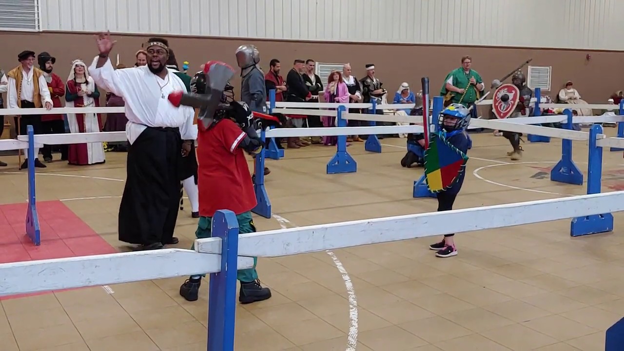 SCA Youth Heavy Combat Fighting at Midrealm Coronation - YouTube