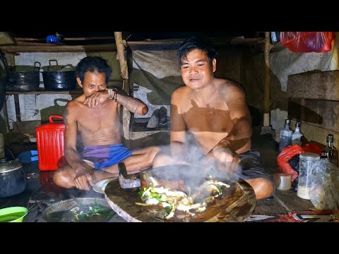 Berburu masuk hutan kalimantan lagi mencari daging enak buat mukbang !!!