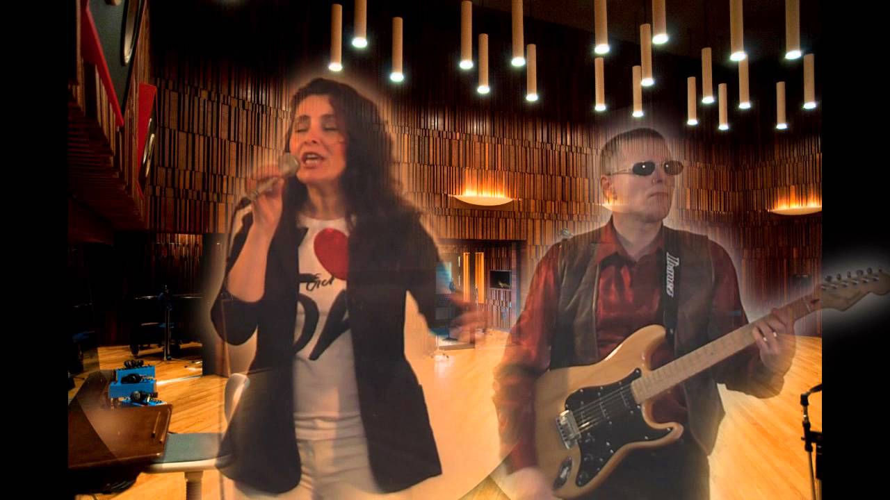 LD Sound - Rolling in the deep - YouTube