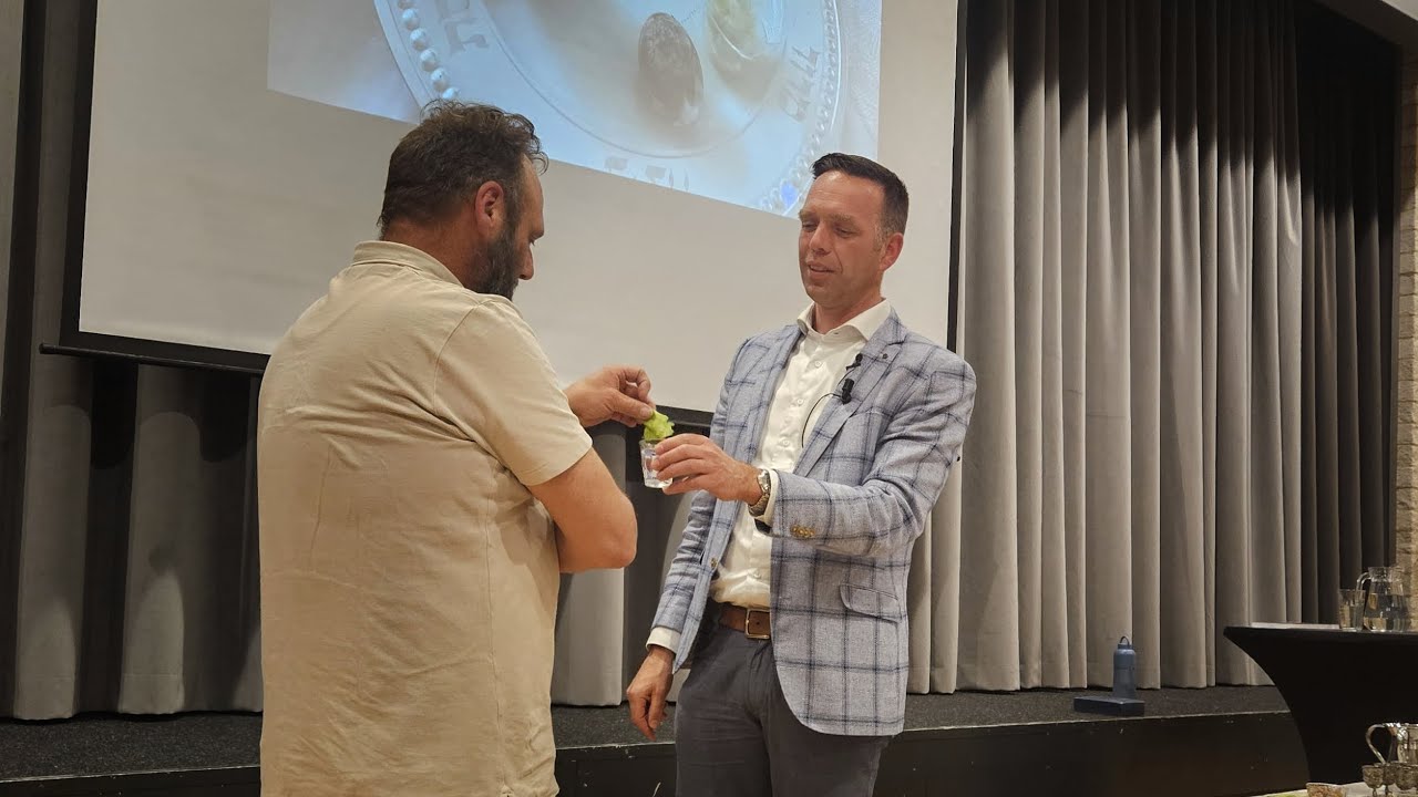 De Sedermaaltijd en het Avondmaal | Albert Groothedde - YouTube