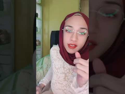 Live hot Cewek hijab merah tobrut pakai baju transparan goyang bergetar #bigo #live #hijab