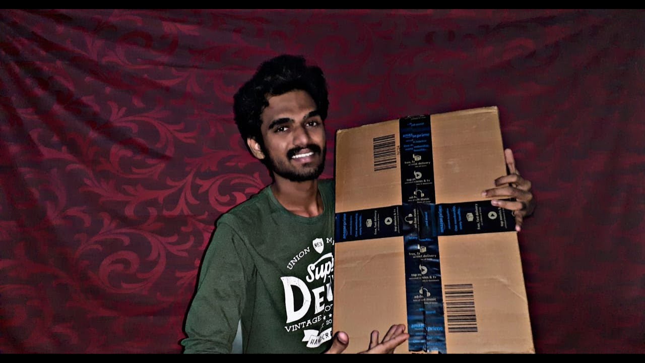Unboxing Big Box (tech key) - YouTube