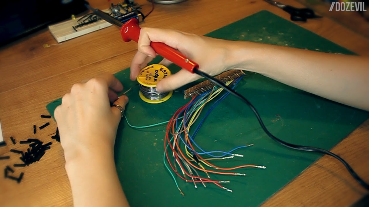 ASMR DIY · Soldando LEDS · Soldering LED Strip - YouTube