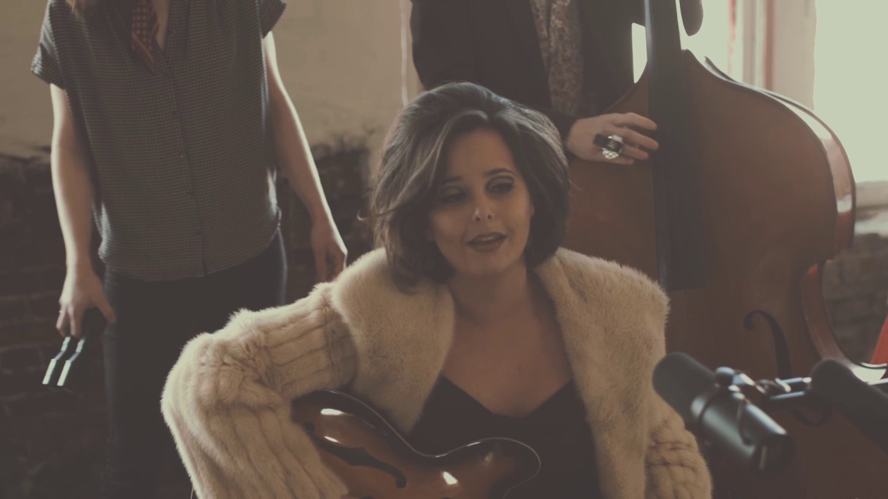 Bee Taylor - Spanish Dance Song (SomerSessions) - YouTube