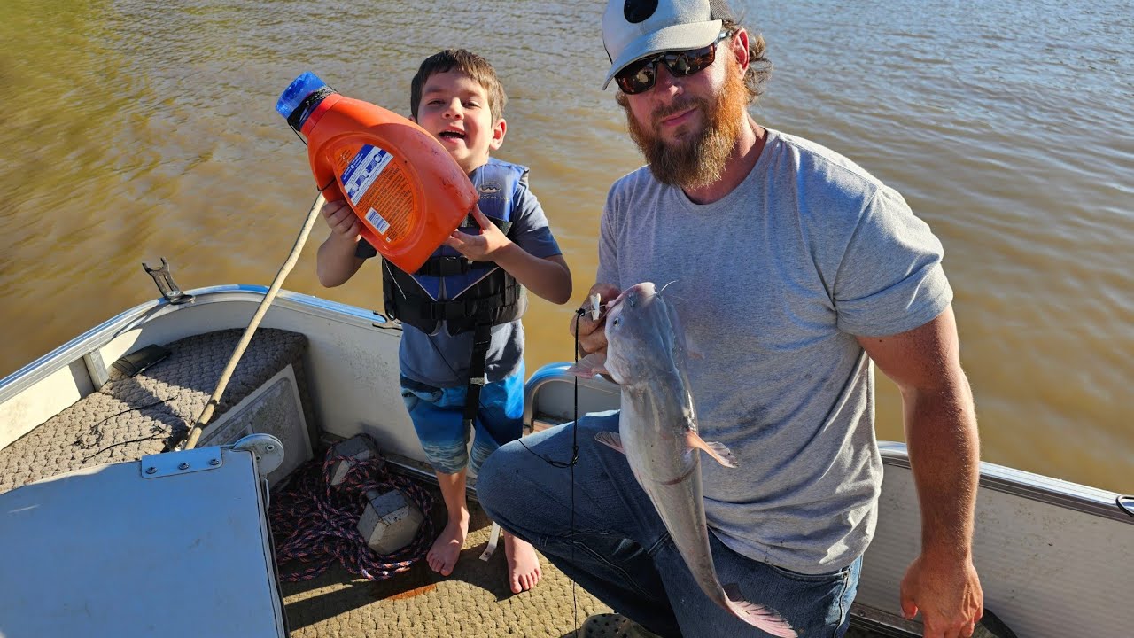 Catfishing with Old School Jug Lines - YouTube