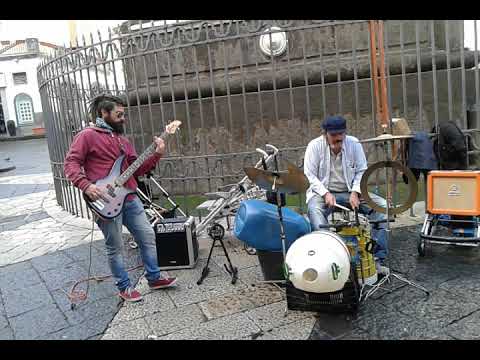 Band di strada Napoli - YouTube