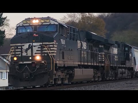 NS 7628 Leads (12G?) w/ P3 & Some Very Unique Rolling Stock Through Creighton, PA | 4-13-24 ...