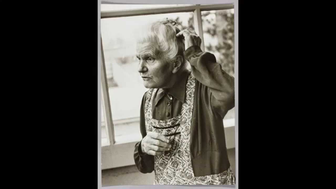 L’univers singulier d’Aloïse Corbaz - YouTube