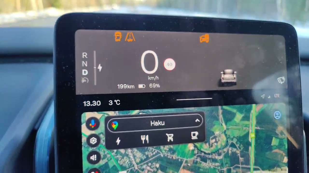 Volvo EX30 Twin Performance acceleration - YouTube