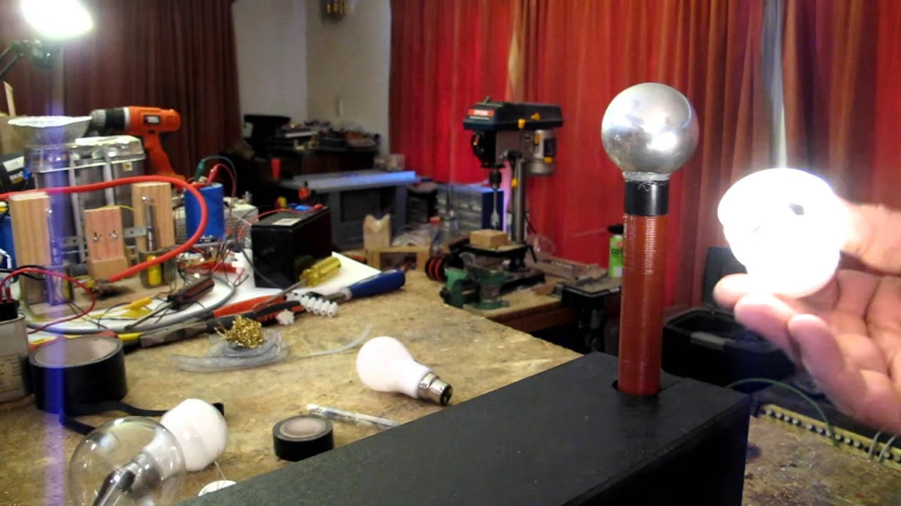 Desktop Tesla Coil - YouTube