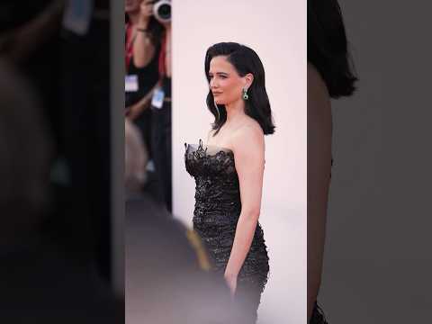 The brilliant Eva Green. #evagreen #venicefilmfestival #shorts #actress #redcarpet #movies #cinema
