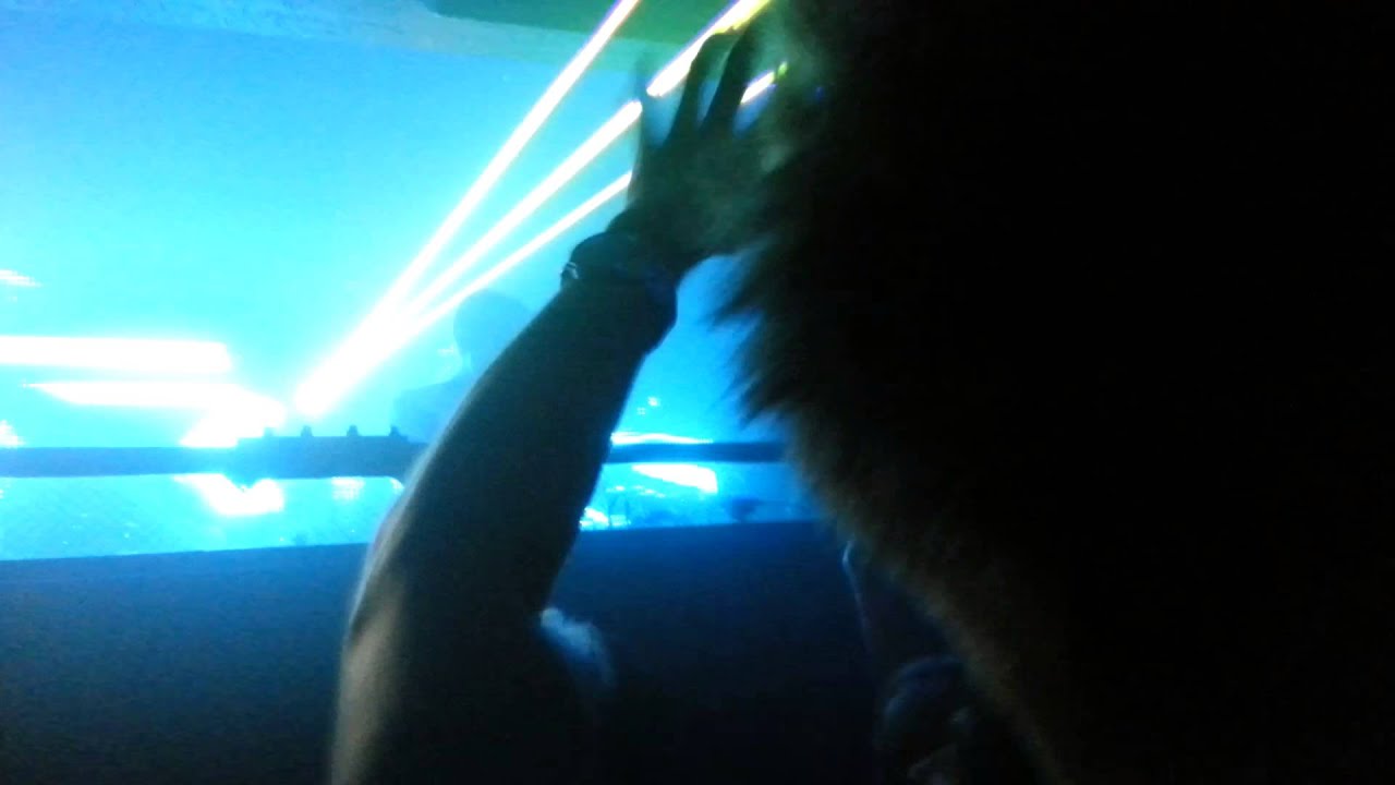 Worlds number one DJ Armin Van Buuren in Ministry of sound - YouTube