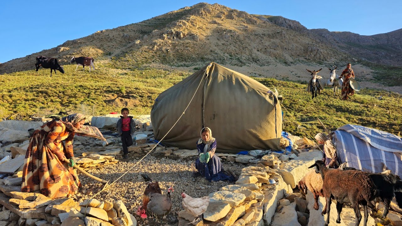 Nomadic Life: Nomadic Girls Build Shelter | Nomadic Girls’ Quest for ...