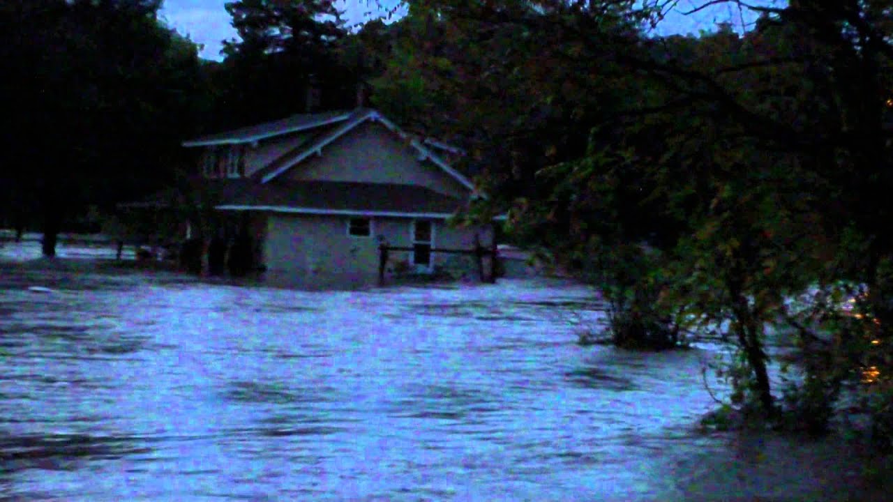 Little River Flooding along Blue Springs Road - YouTube